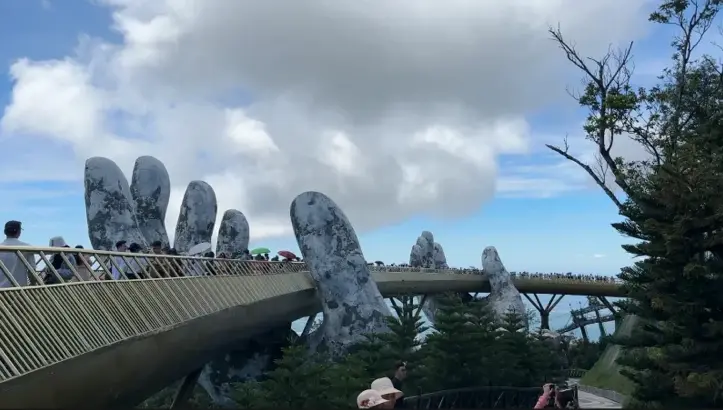 Golden Bridge, Da Nang “Hand of God” – How to get to there